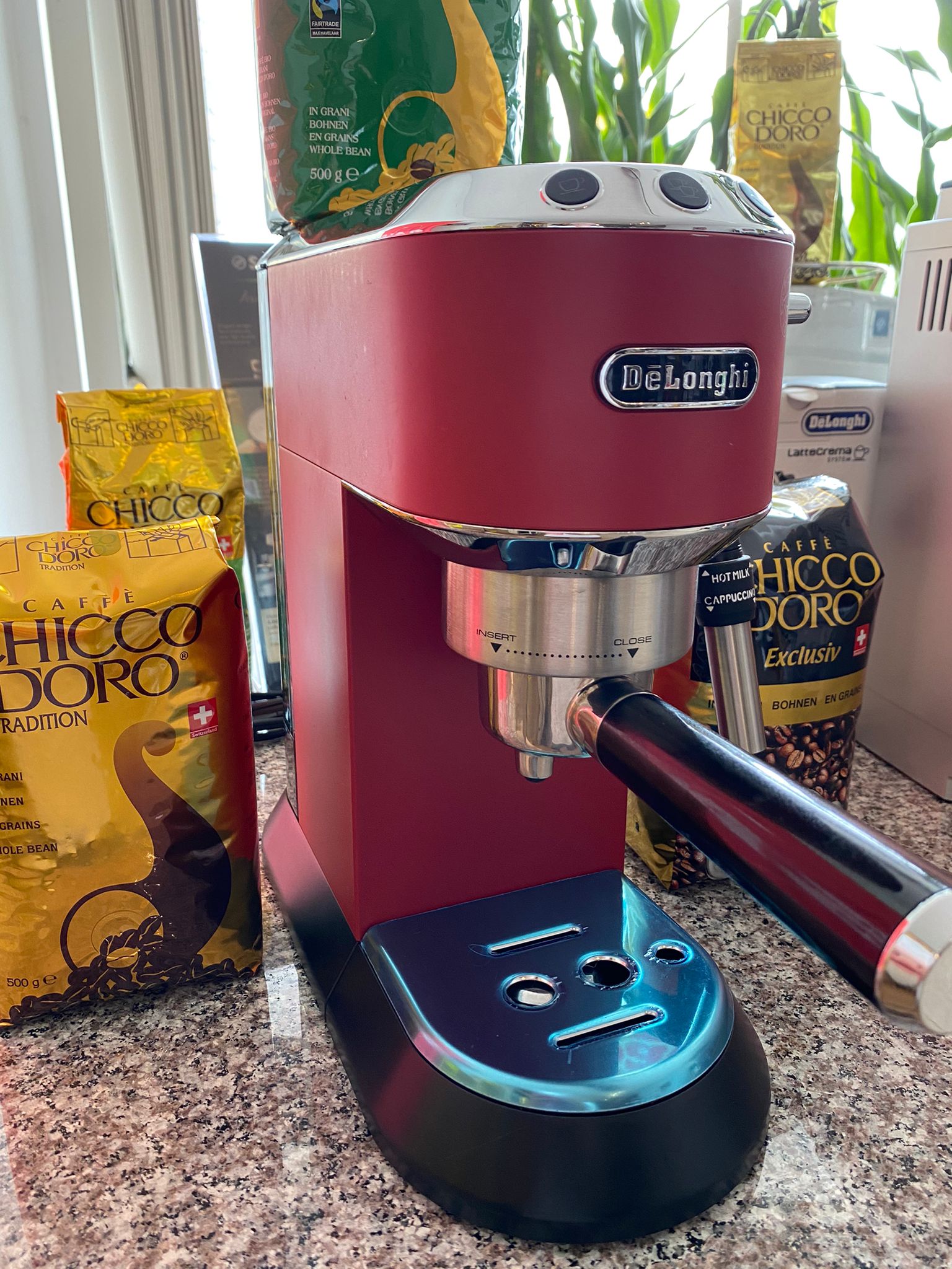 DeLonghi Dedica Red - EC685R (Open Box/Demo) – La Strada